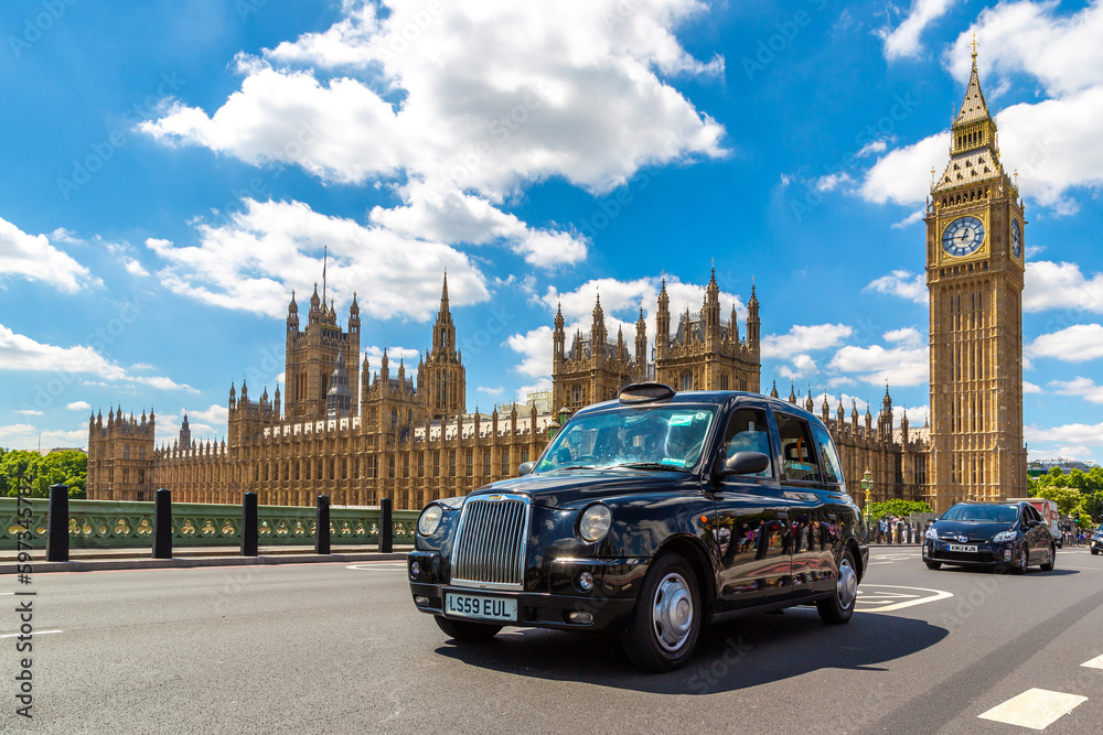 Big Ben, Palace of Westminster and London taxi (Black Cab) on the ...