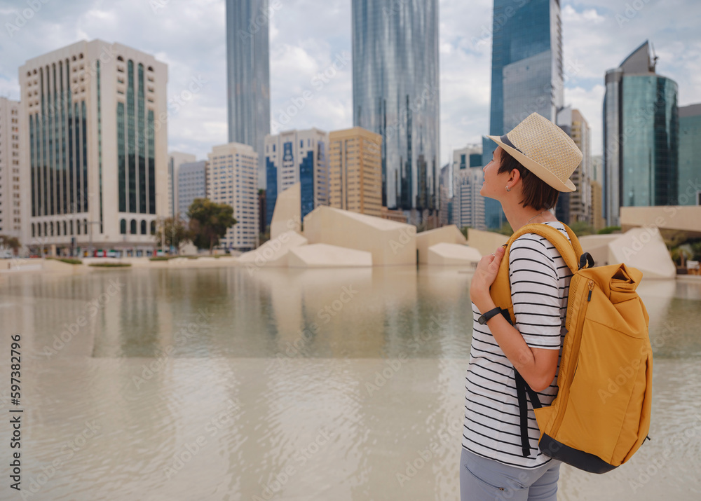 travel to the United Arab Emirates, Happy young asian female traveler ...