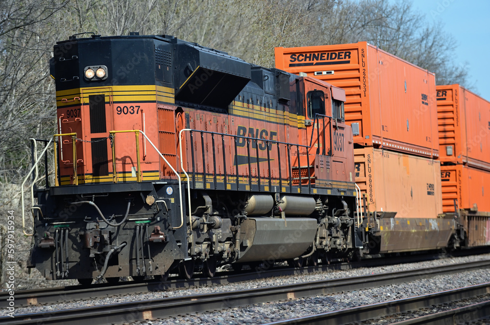 Foto de An off-road Burlington Northern Santa Fe locomotive serving as ...