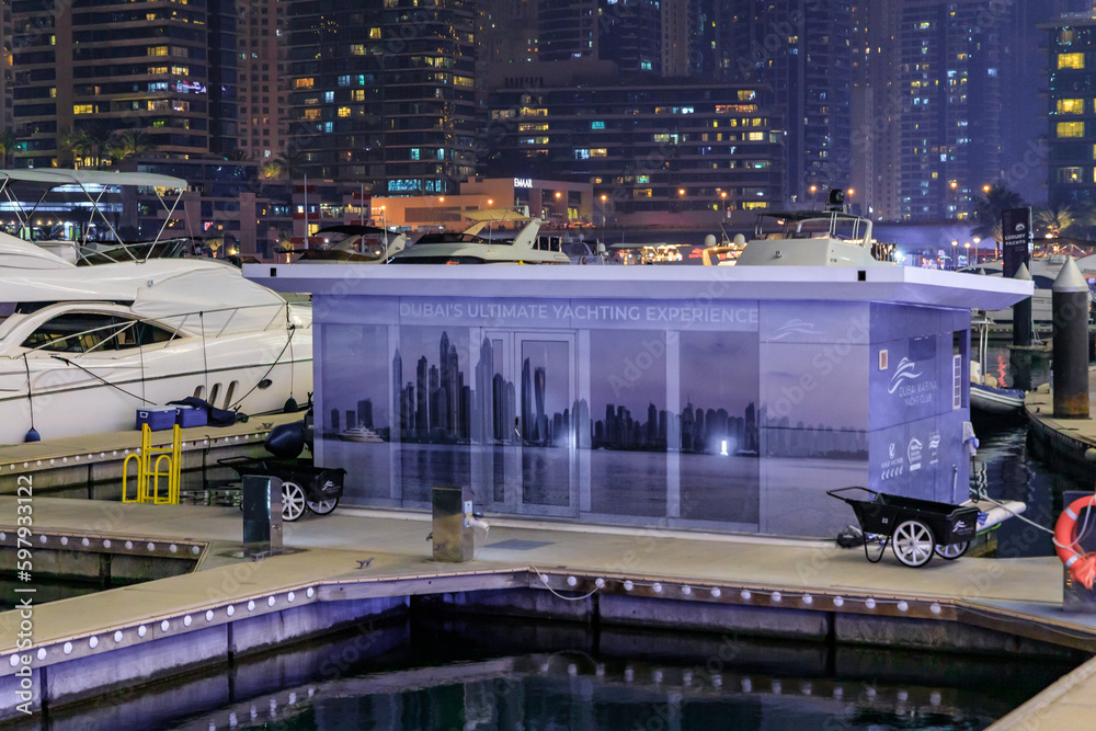 Night view from the promenade of Dubai Marina with illuminated ...