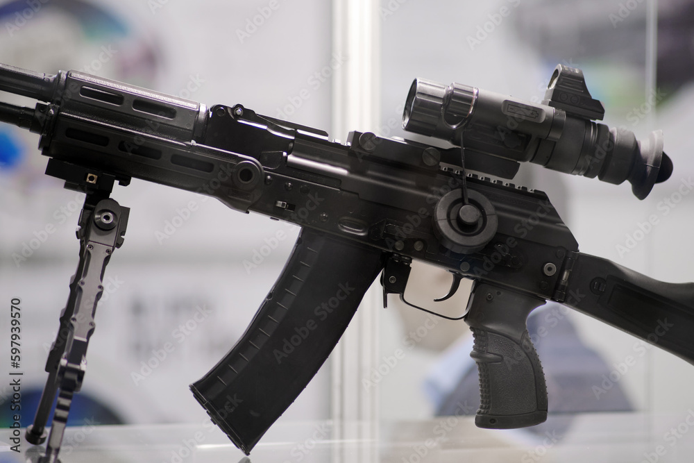 Optical sight on a sniper rifle. Optical sight on the weapon Stock ...