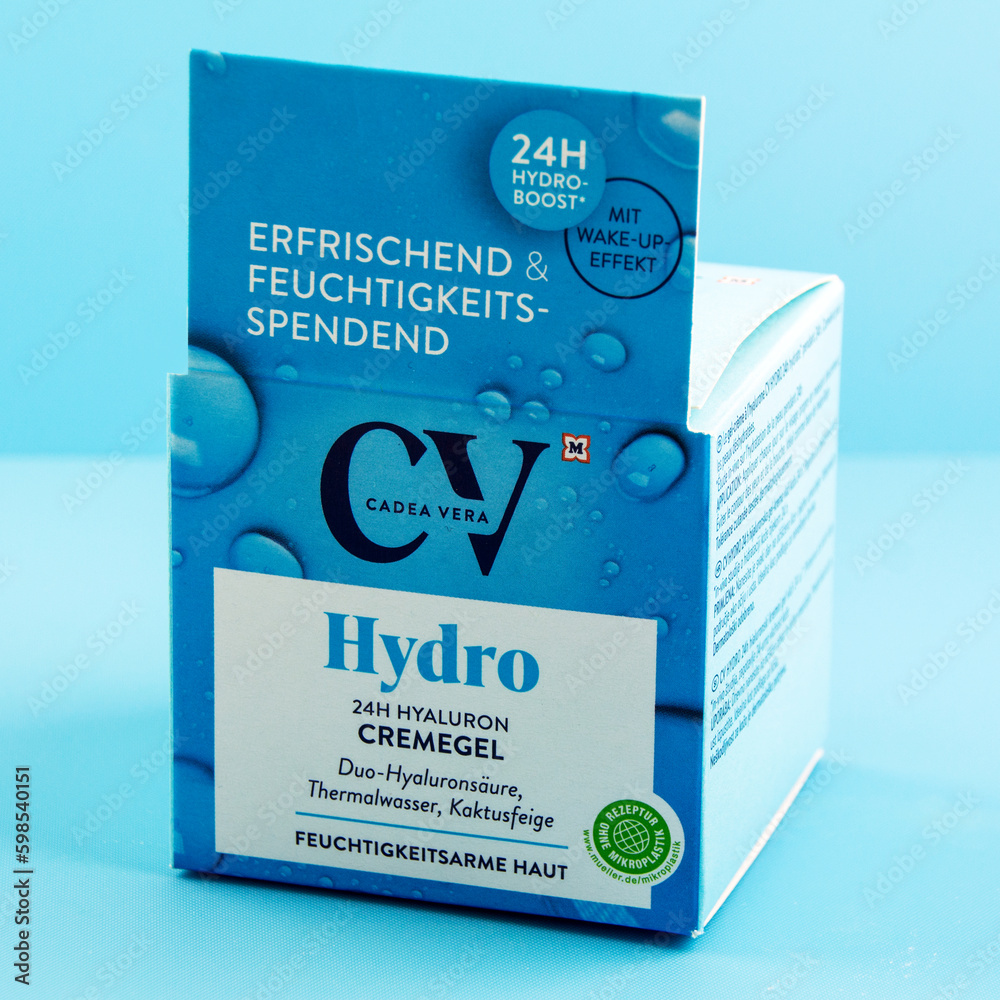 CV Hydro 24 Stunden Hyaluron Cremegel Kosmetik Stock Photo | Adobe Stock
