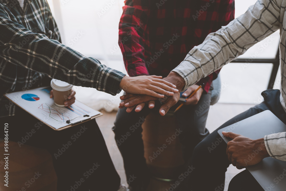 Team of businessmen, investors, colleagues sitting together Collaborate ...