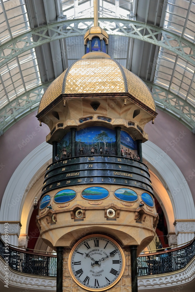 Foto de The hanging-animated-turret Great Australian Clock inside the ...