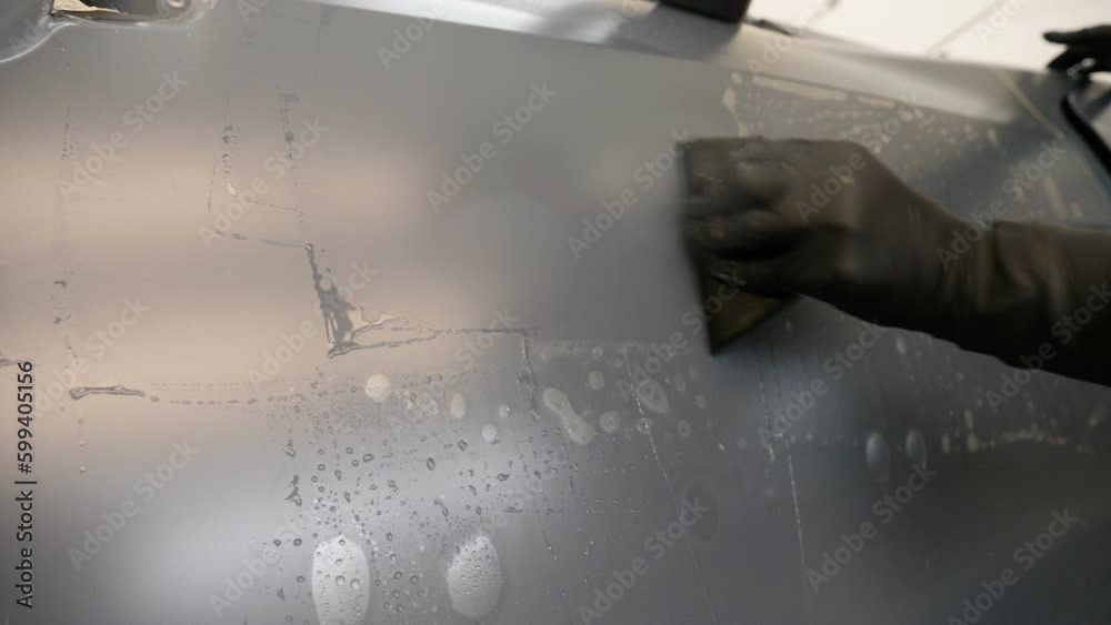 Video „Close up to PPF installation process on a front headlight and ...