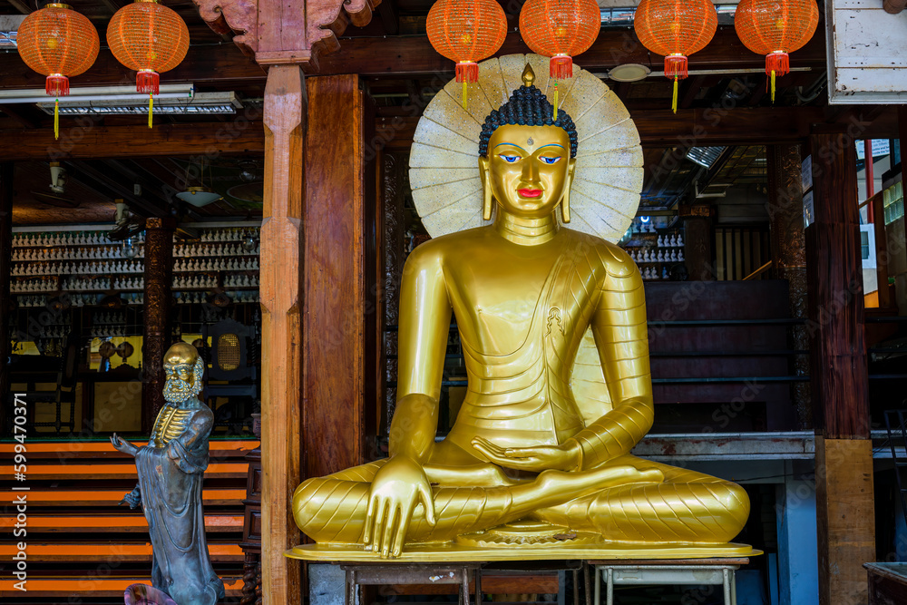 The Gangaramaya Temple is one of the most important temples in Colombo ...