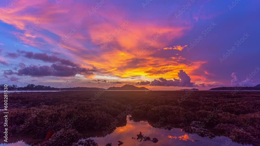 Time lapse day to night dramatic sky with colorful cloudscape above the ...