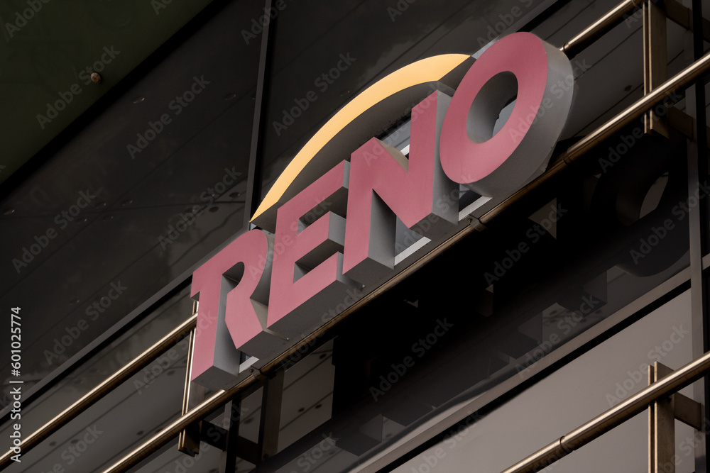 ARAD, ROMANIA - SEPTEMBER 18, 2022: Reno Shoes sign in front of their ...