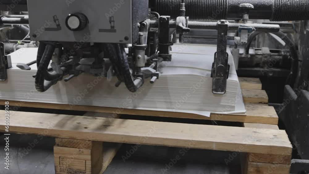 Sheet Fed Paper Pallet Input Start Offset Printing Machine Process ...
