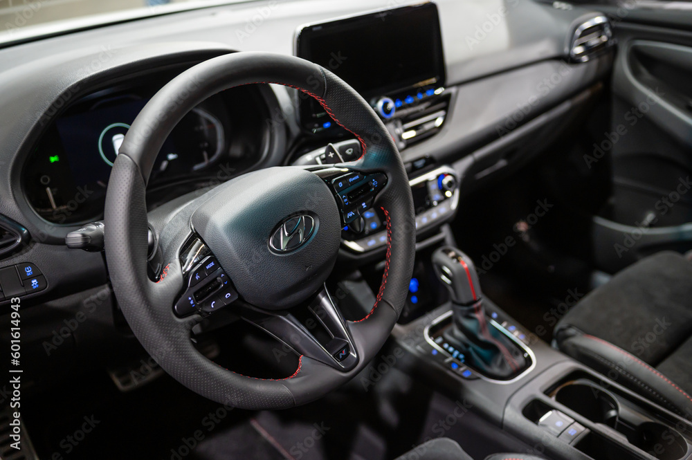 Hyundai i30 Fastback interior, steering wheel, center console, cockpit ...