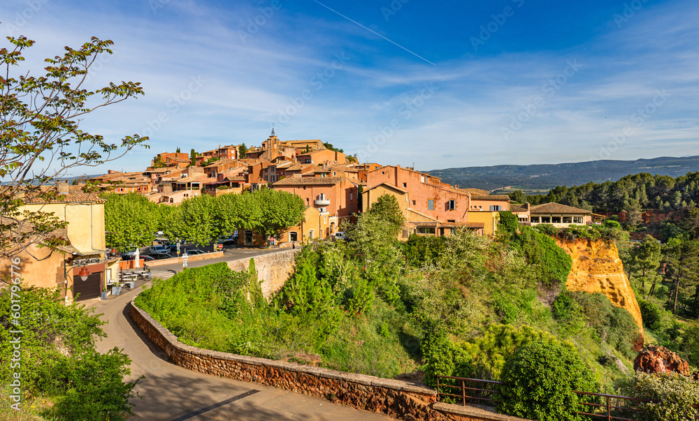 Roussillon village in Vaucluse region. One of the most impressive ...