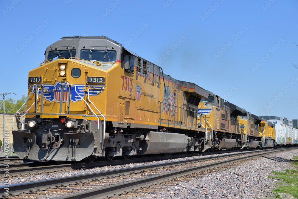Fotografia do Stock: Four locomotives lead a Union Pacific Railroad ...