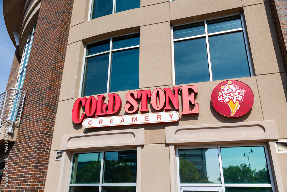 Cold Stone Creamery store that serves Ice Cream based desserts. Stock ...