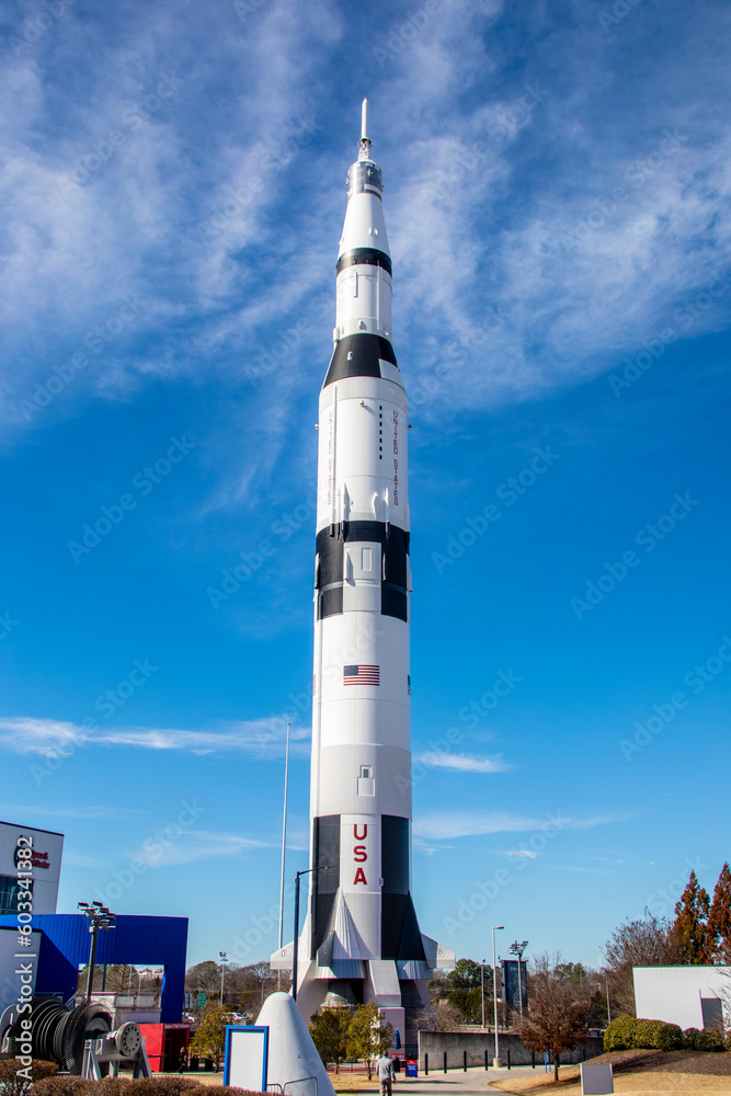 Foto de Huntsville USA 10th Feb 2023: Mighty and massive, the replica ...
