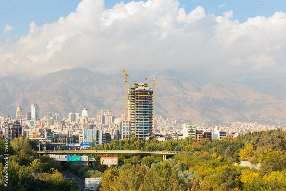 Skyline and cityscape of northern Tehran and Alborz mountain range ...