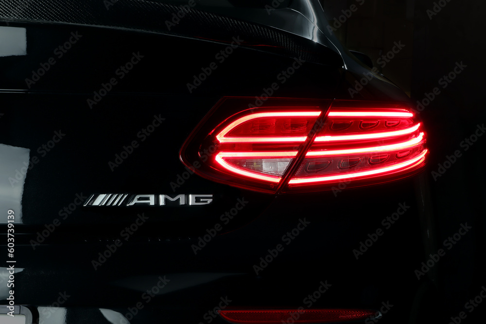 Foto de nice design led tail light or tail lamp of black sports car ...