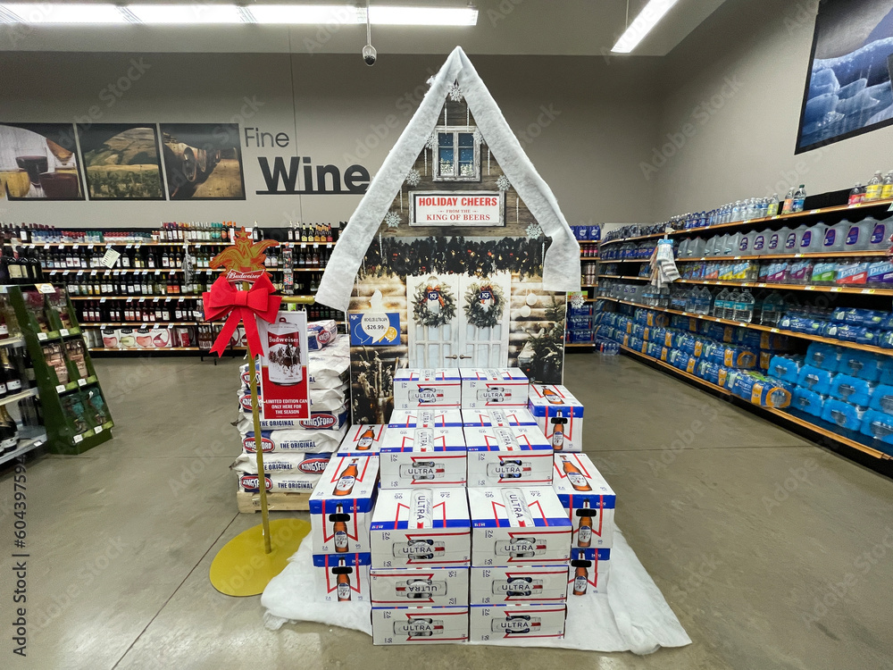 IGA Grocery store interior Michelob ultra holiday display Stock Photo ...