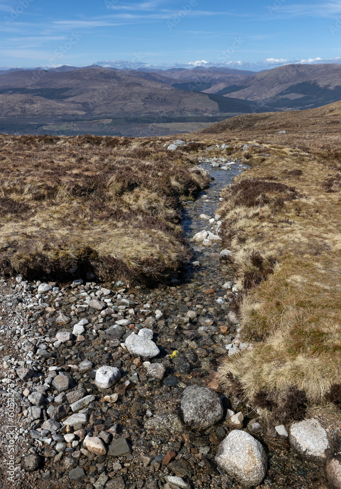 Foto de Waterpools and Rocks. Ben Nevis range, Ben Nevis range mountain ...