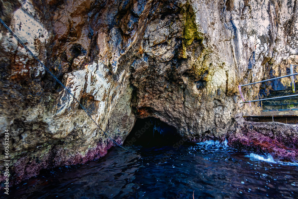 Entrance to the Grotta Azzurra, the legendary Blue Grotto of Capri ...