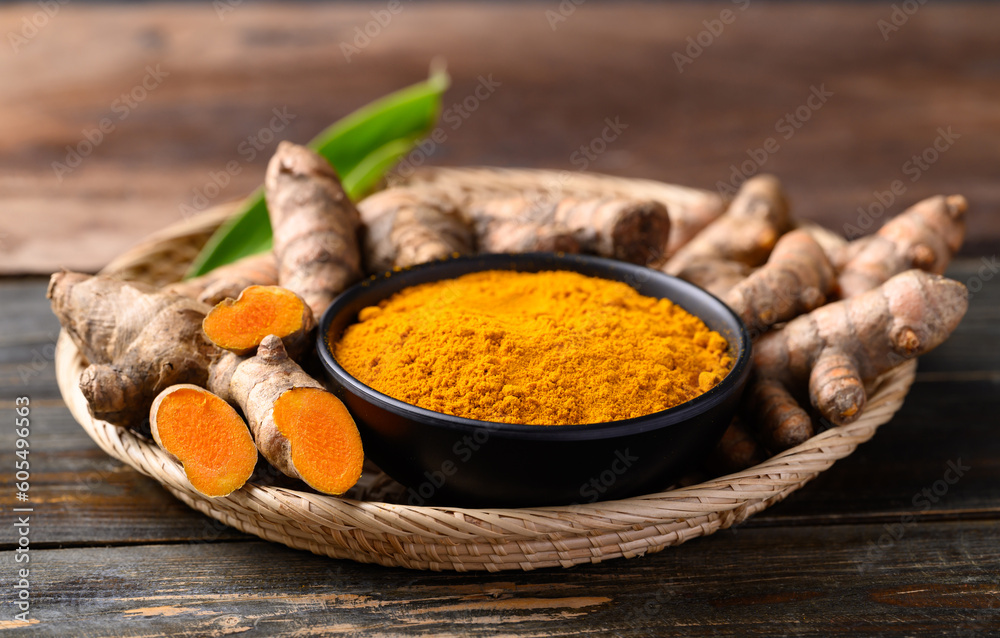 Turmeric powder and fresh turmeric (Curcuma, curcumin), Organic ...