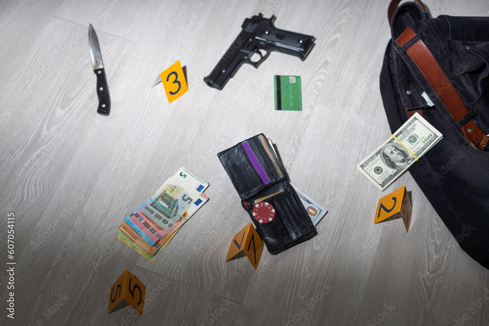 Crime scene investigation - numbering of evidences after the murdering ...