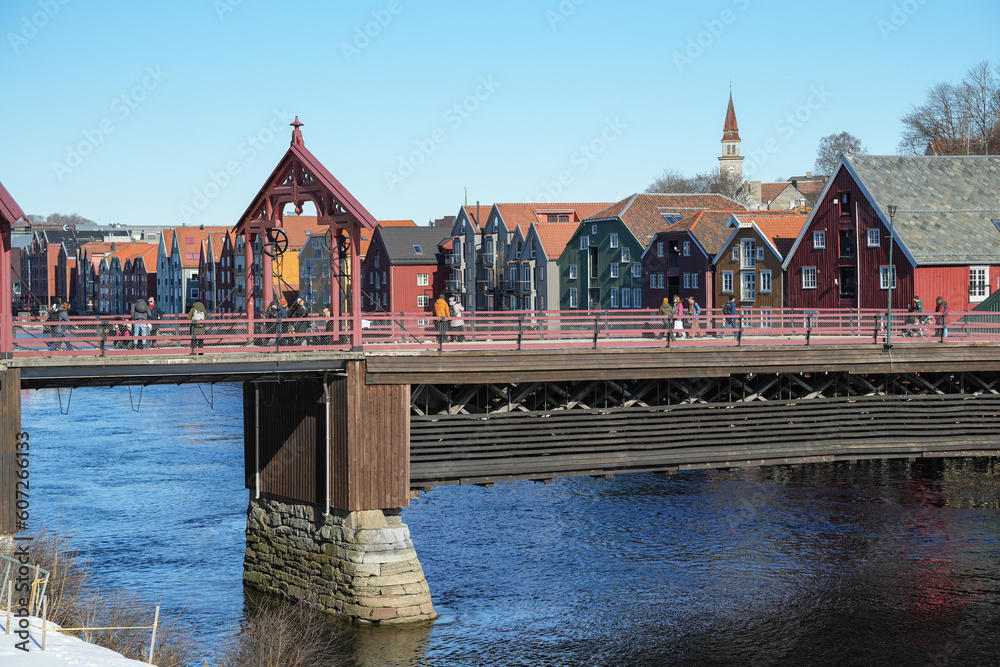 Foto de Die Brücke "Gamle Bybro", eines der bekanntesten Wahrzeichen ...