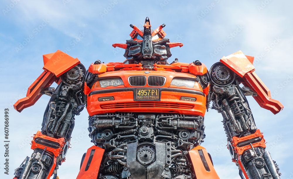 ANGTHONG,THAILAND - june 3, 2018 : The robot made from scrap metal part ...