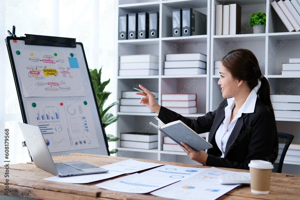 Asian professional successful female businesswoman lecturer presenter ...