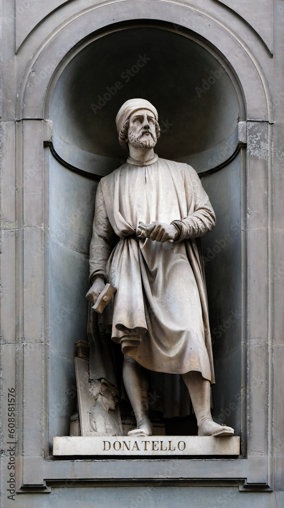 Donatello, statue in the Niches of the Uffizi Colonnade in Florence ...