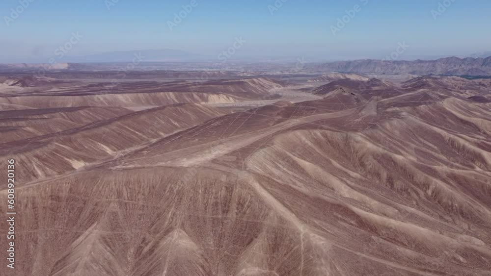 Long linear ancient geoglyphs Palpa Lines atop the dry desert plateau ...