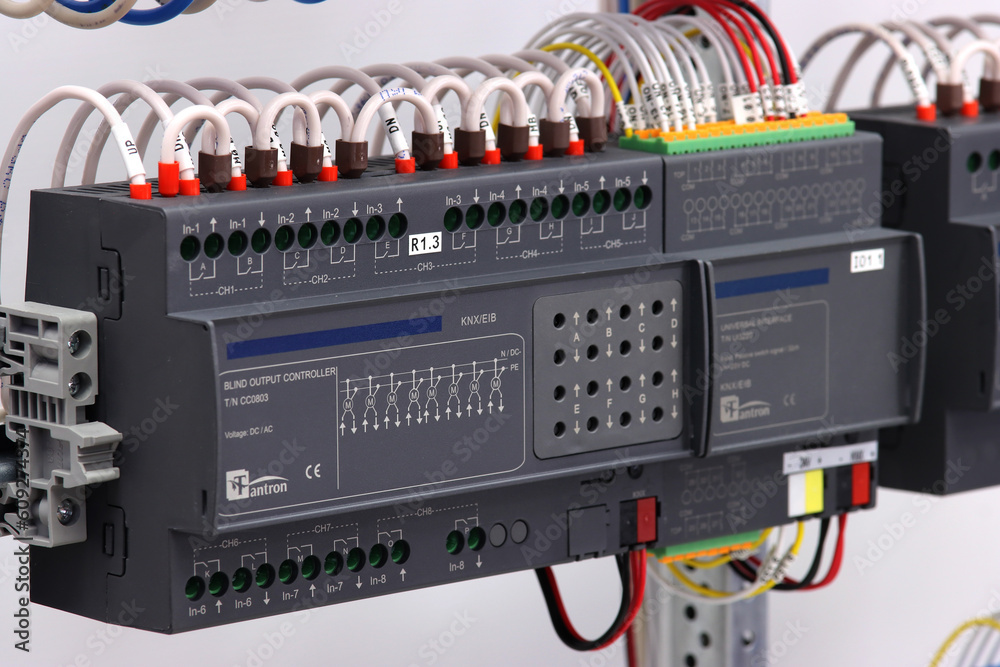 Tantron automation for controlling automatic modes in the Smart Home ...