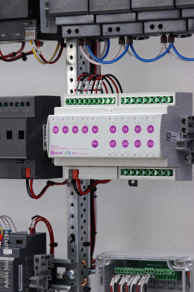 Module Electronic automation for controlling automatic modes in the ...