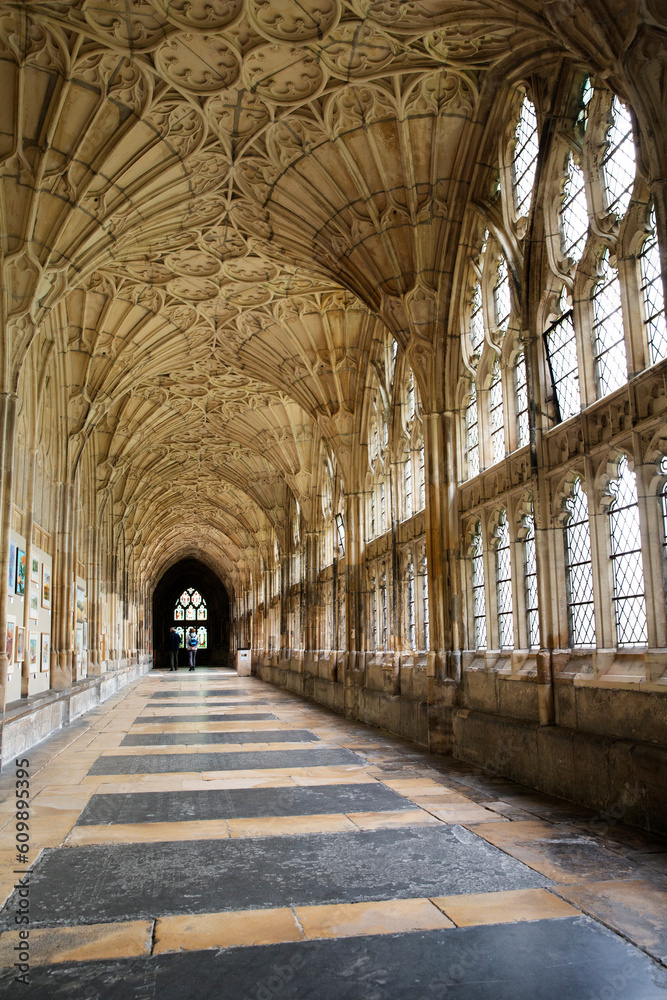 Cloisters of the Romanesque gothic Gloucester cathedral with Fan ...