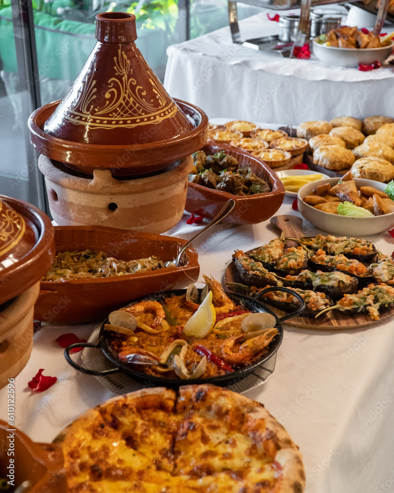 Foto de Delightful Mediterranean Moroccan Feast: Brunch Buffet with ...