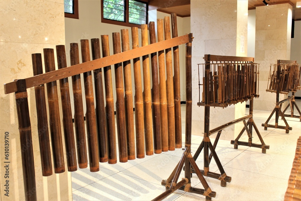 jakarta, indonesia-23 april 2023 : Indonesian traditional angklung ...