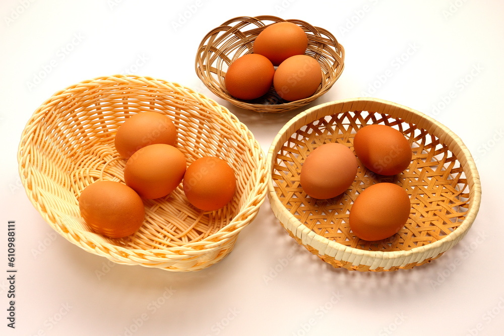 Eggs in multiple baskets (diversified investment) foto de Stock | Adobe ...