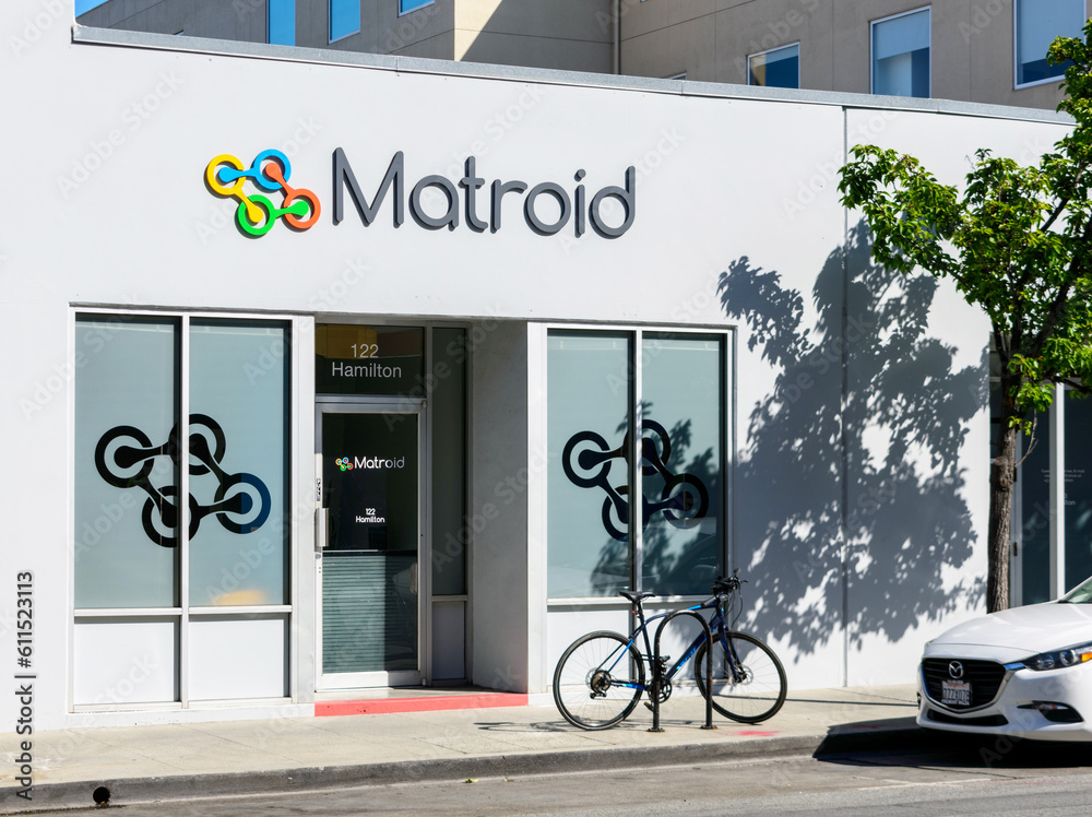 Foto de Matroid sign, logo of a computer vision company on the exterior ...