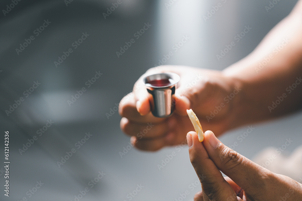 Foto de Concept of Eucharist or holy communion of Christianity ...