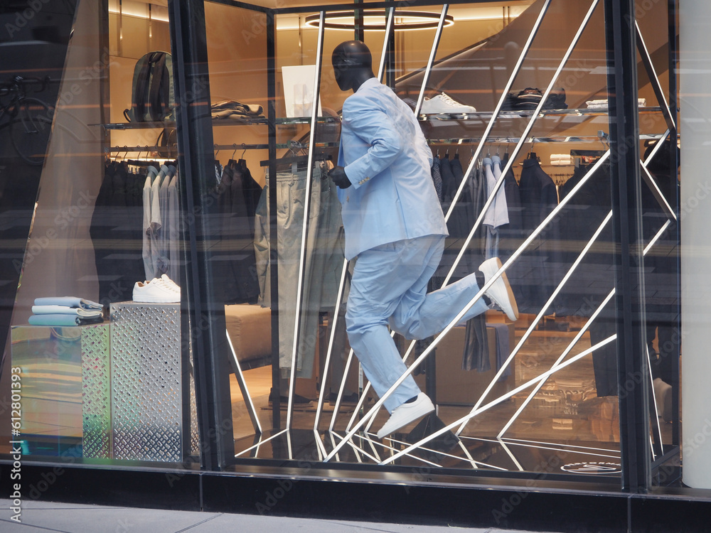 TOKYO, JAPAN - June 13, 2023: Moving mannequin in the window of the ...