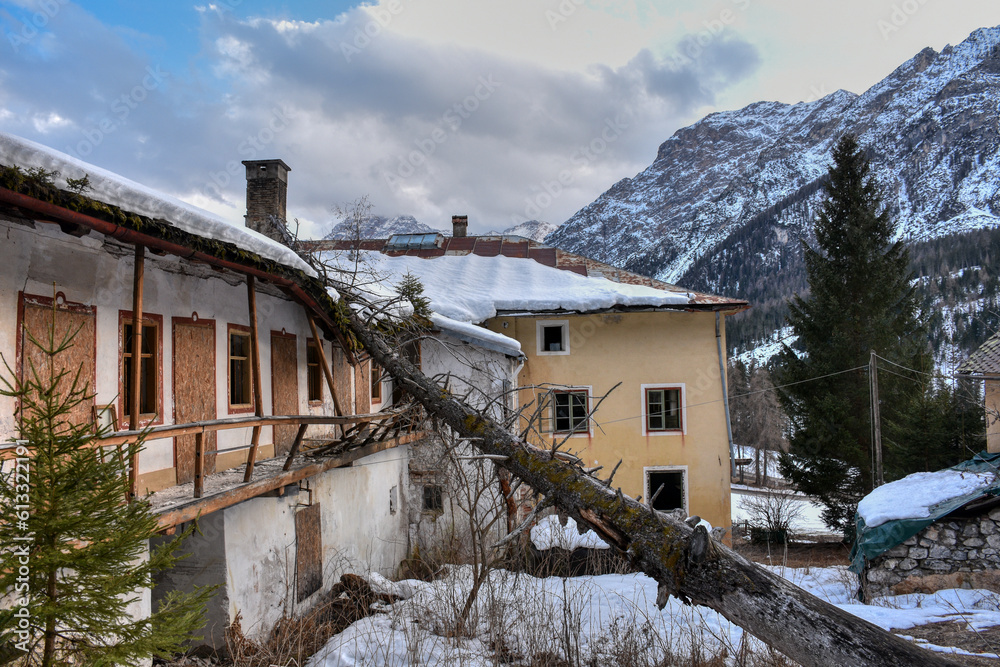 Prags, Pragsertal, Außerprags, Südtirol, Lost Place, Hotel, verfallen ...