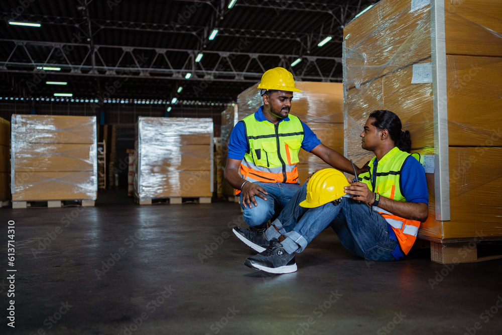 Warehouse worker with work stress dismissal Company shutdown, stress ...