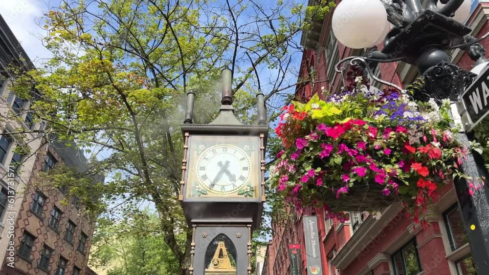 summer flowers clock tourist places in Downtown places must-see ...