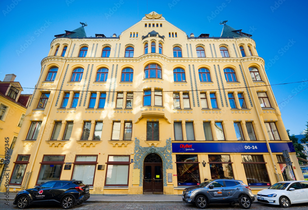 Foto de Black Cat House - building that is the unofficial symbol of ...