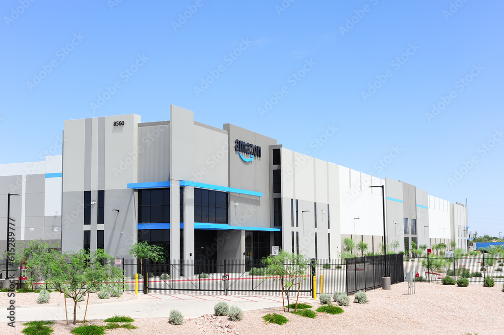 Exterior view of Amazon Fulfillment Center warehouse building ...