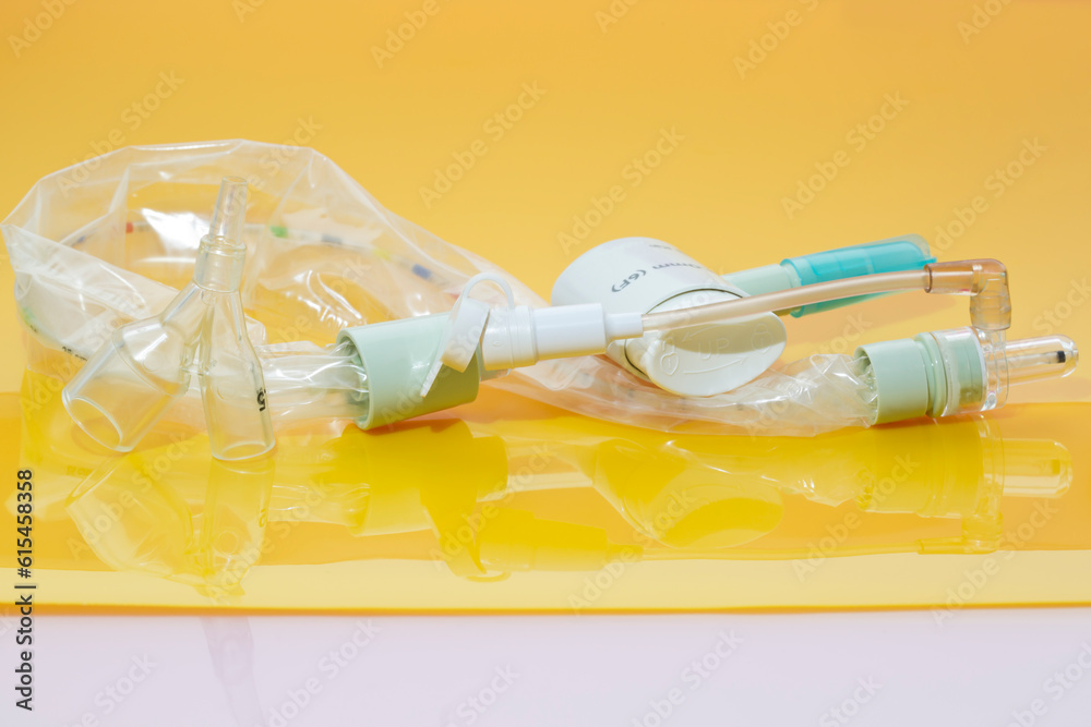 Closed suction system for intubated, ventilated neonates and pediatric ...