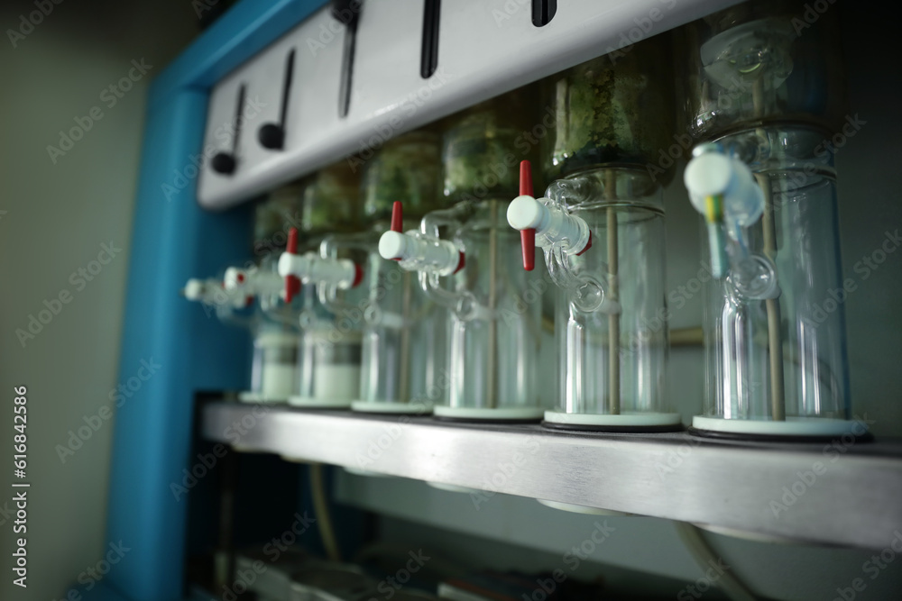 Solvent Extraction System For Grain Samples In Modern Laboratory