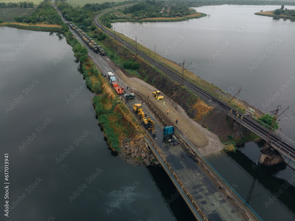 Pontoon bridge of the Ukrainian army. Installation of a temporary ...