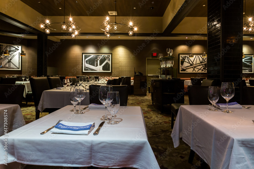 Porter House restaurant interior in Caesar's Palace resort in Las Vegas ...