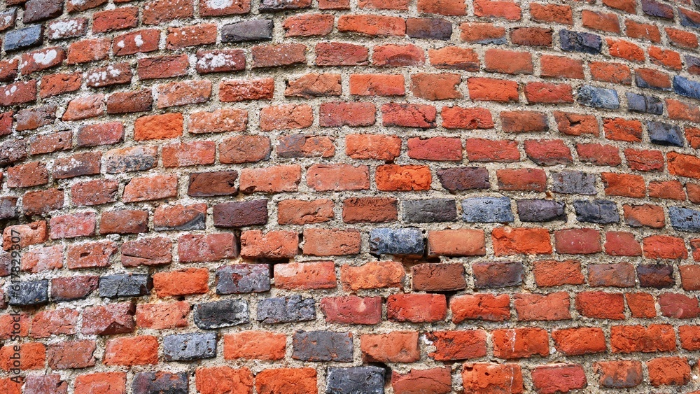 Mur en briques rouges typique des Hauts de France, en Thiérache. Europe ...