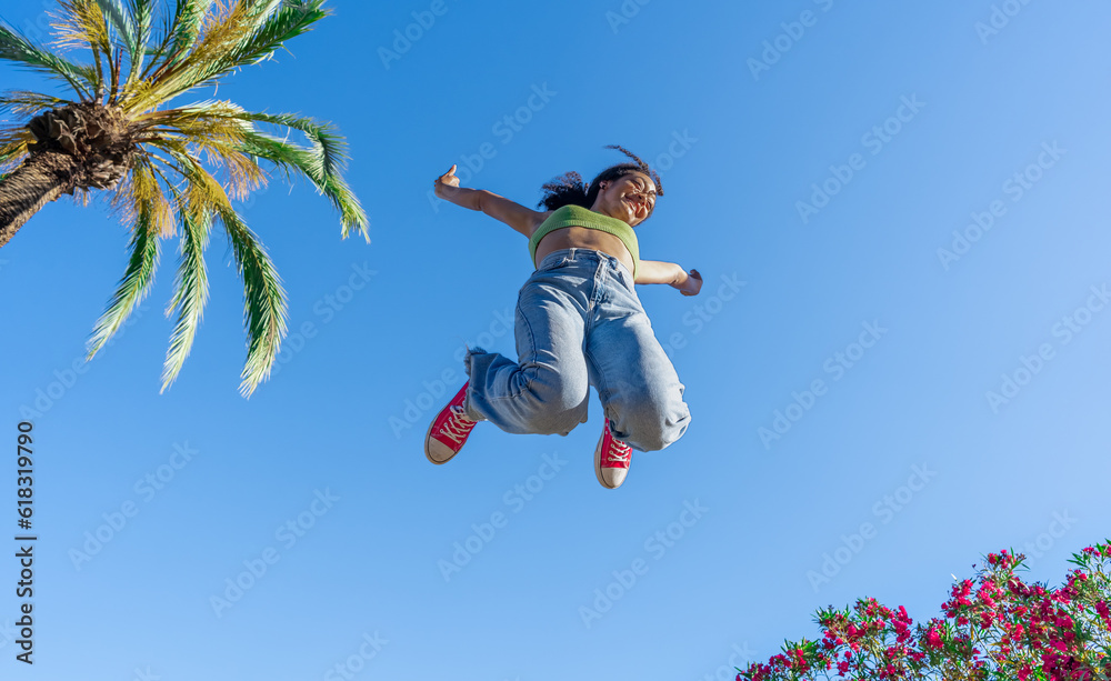 mujer, salto, activo, diversión, libertad, brincar, felicidad, alegría ...